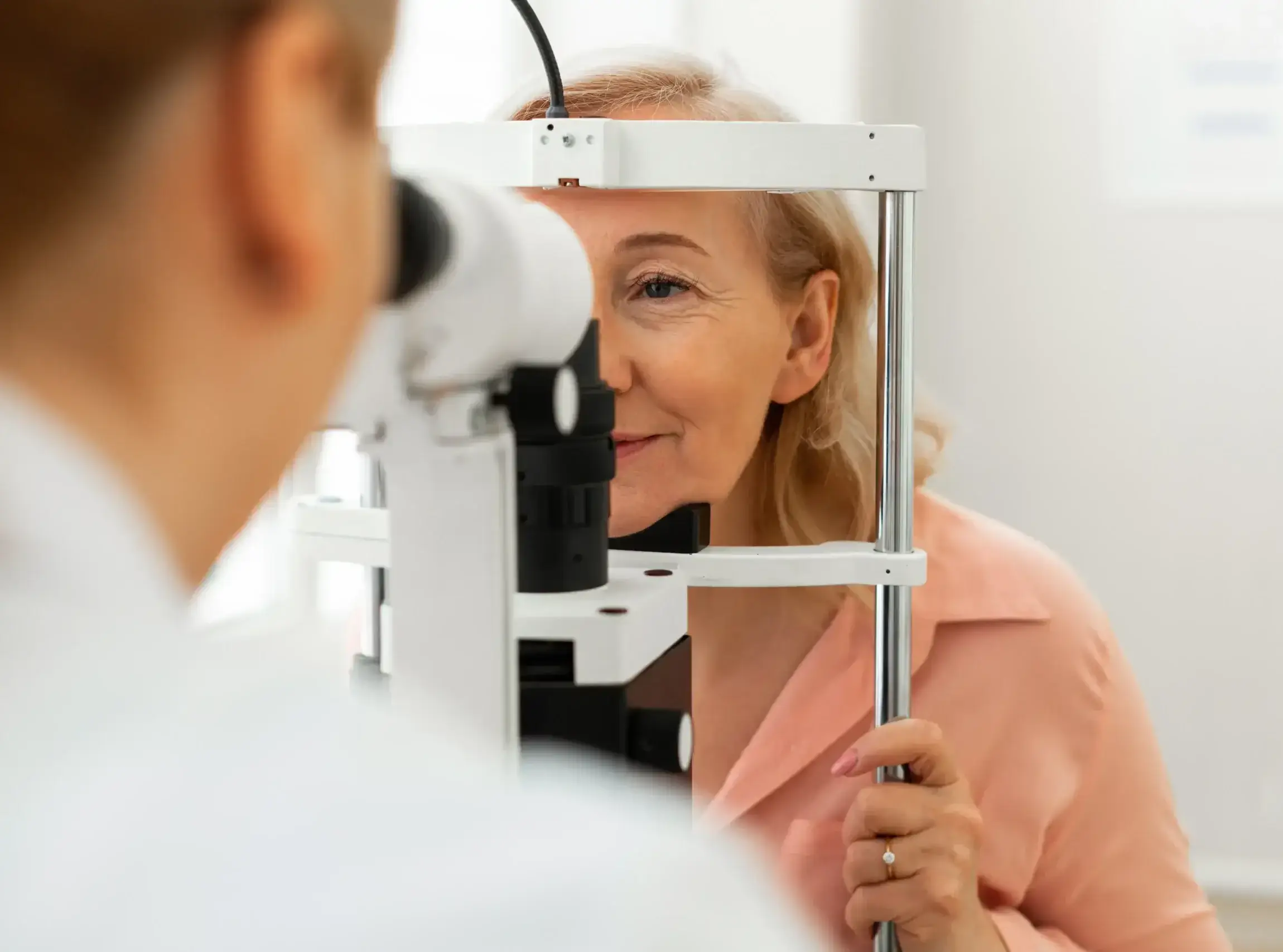 Laser iridotomy | King Edward VII's Hospital