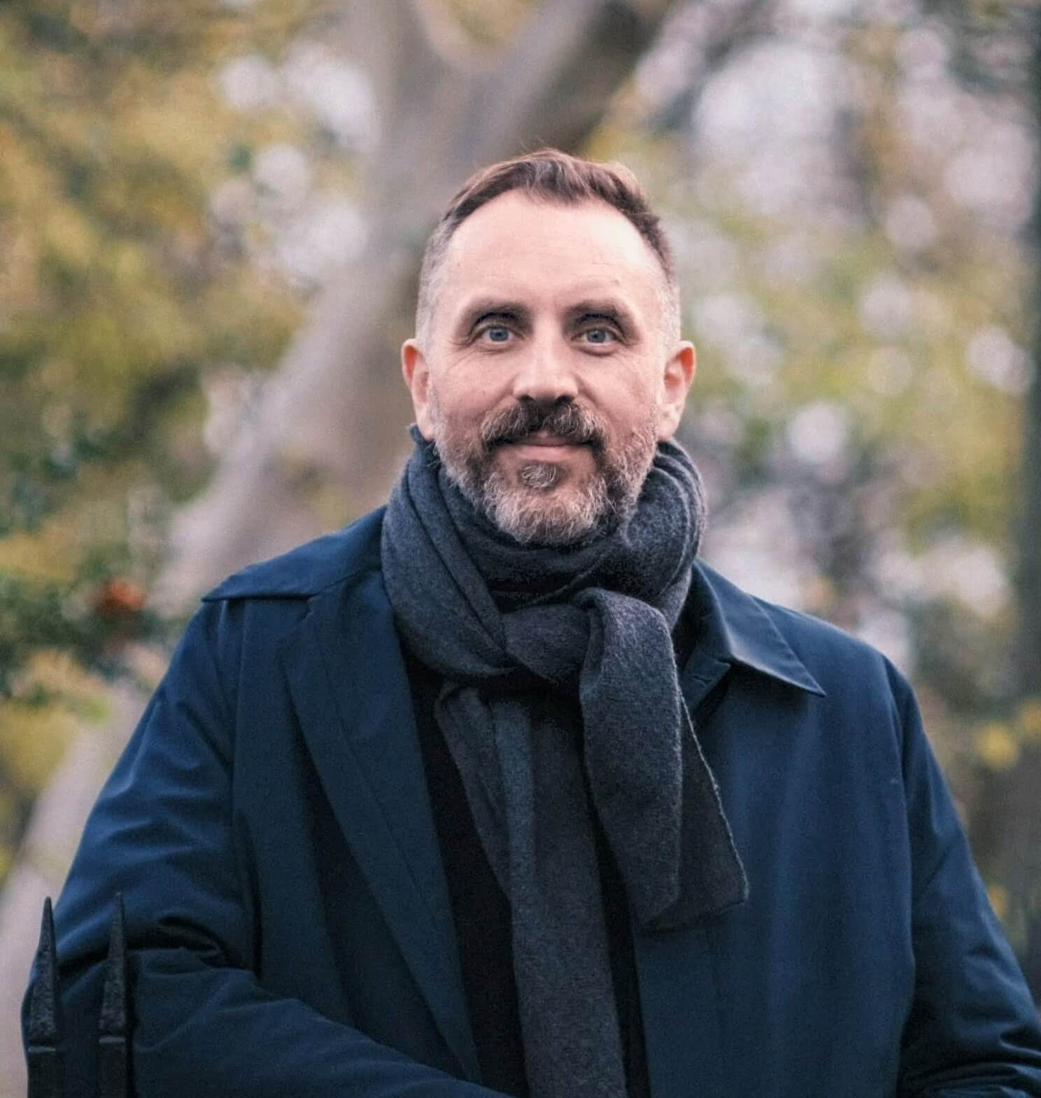 Dr Alex King | King Edward VII's Hospital